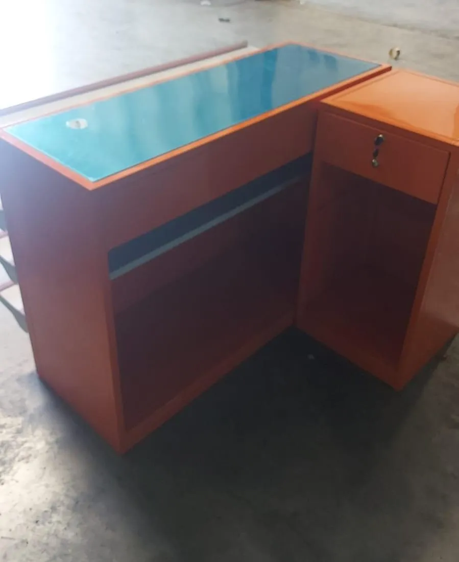 Meja kasir Model Alfa LURUS | Artikel | Rak Supermarket